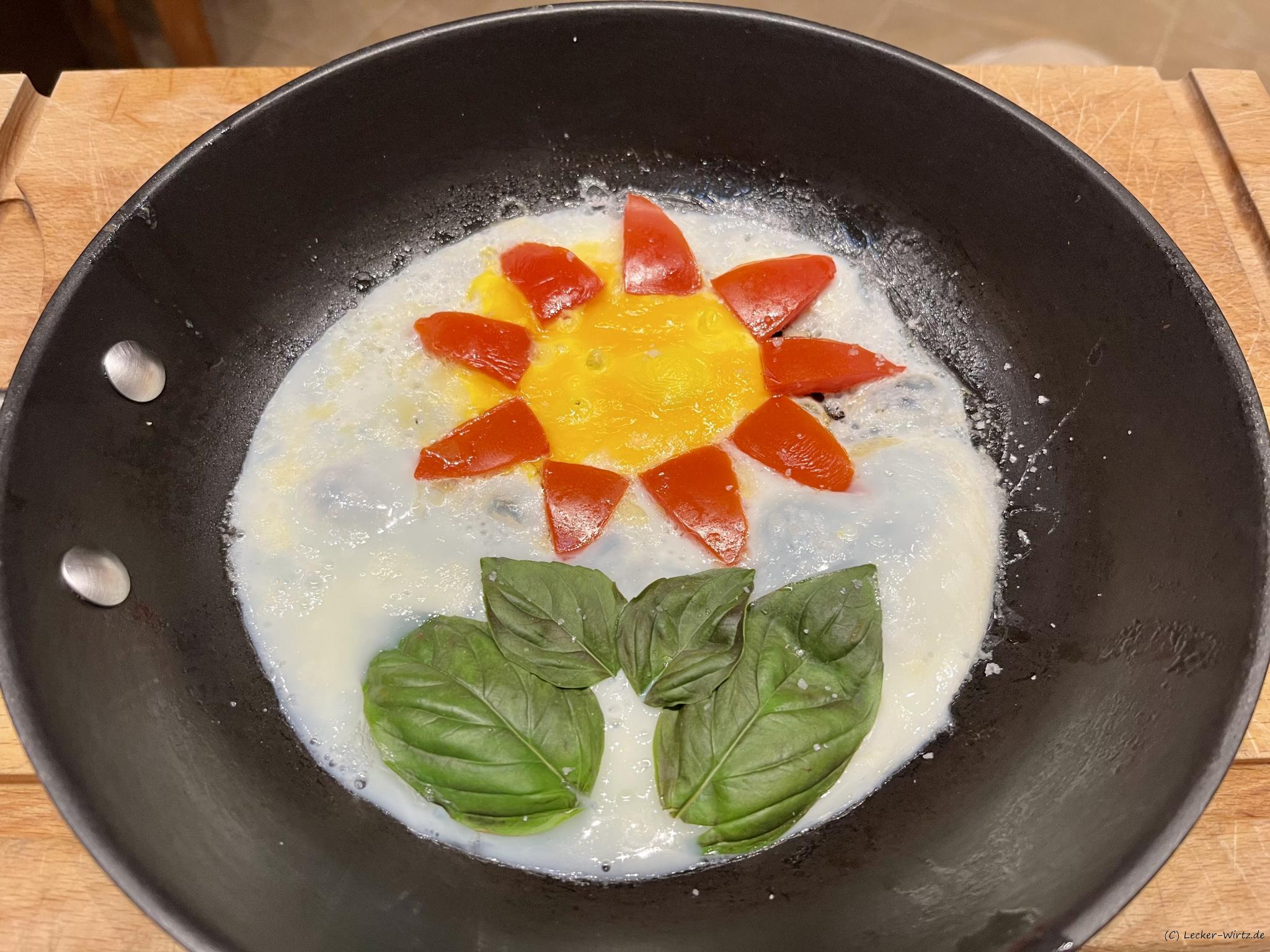 Spiegelei mit Bacon, der Klassiker zum herzhaften Frühstück.