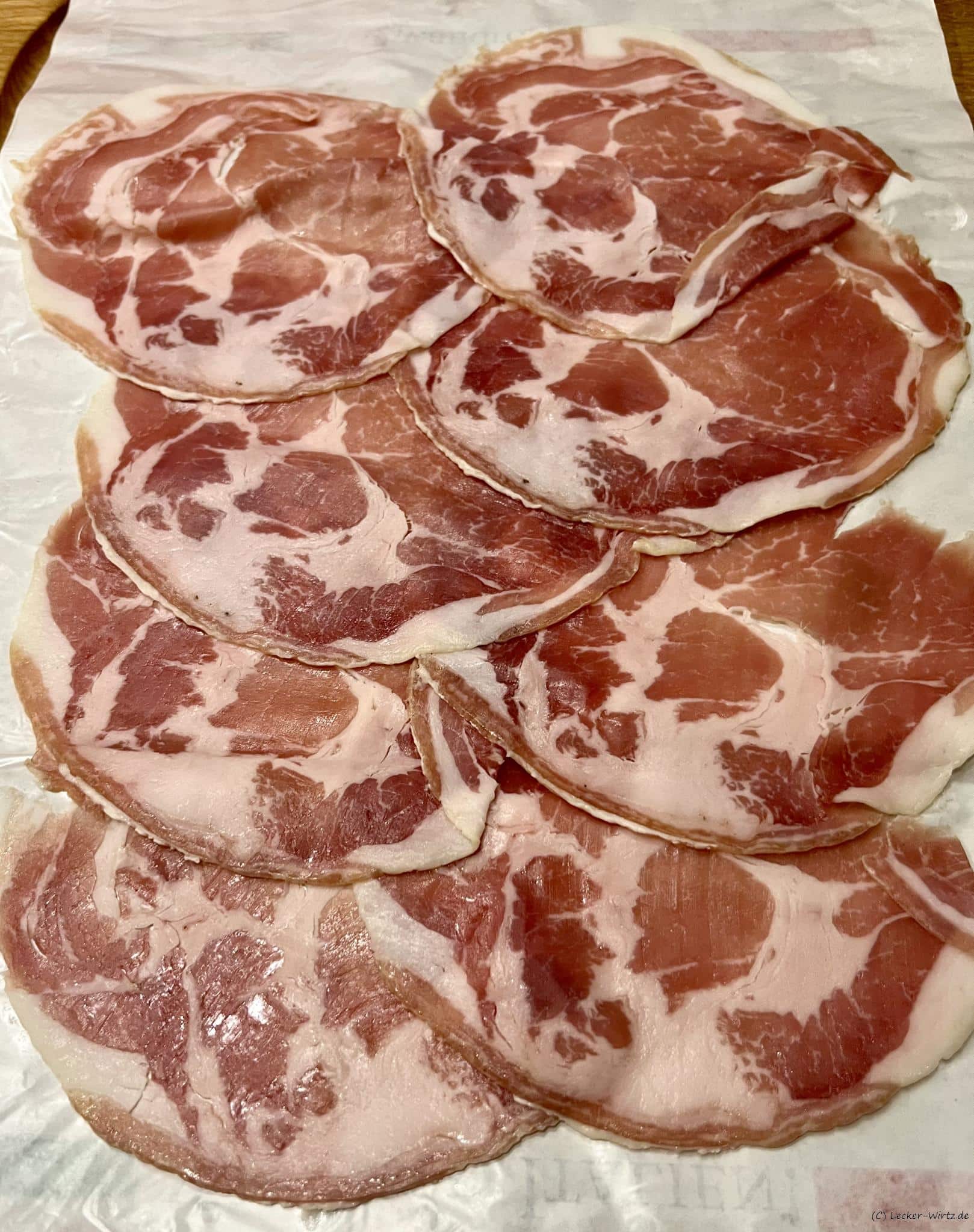 Schinken - Bacon - Jambon - Jamón - Prosciutto - Ham