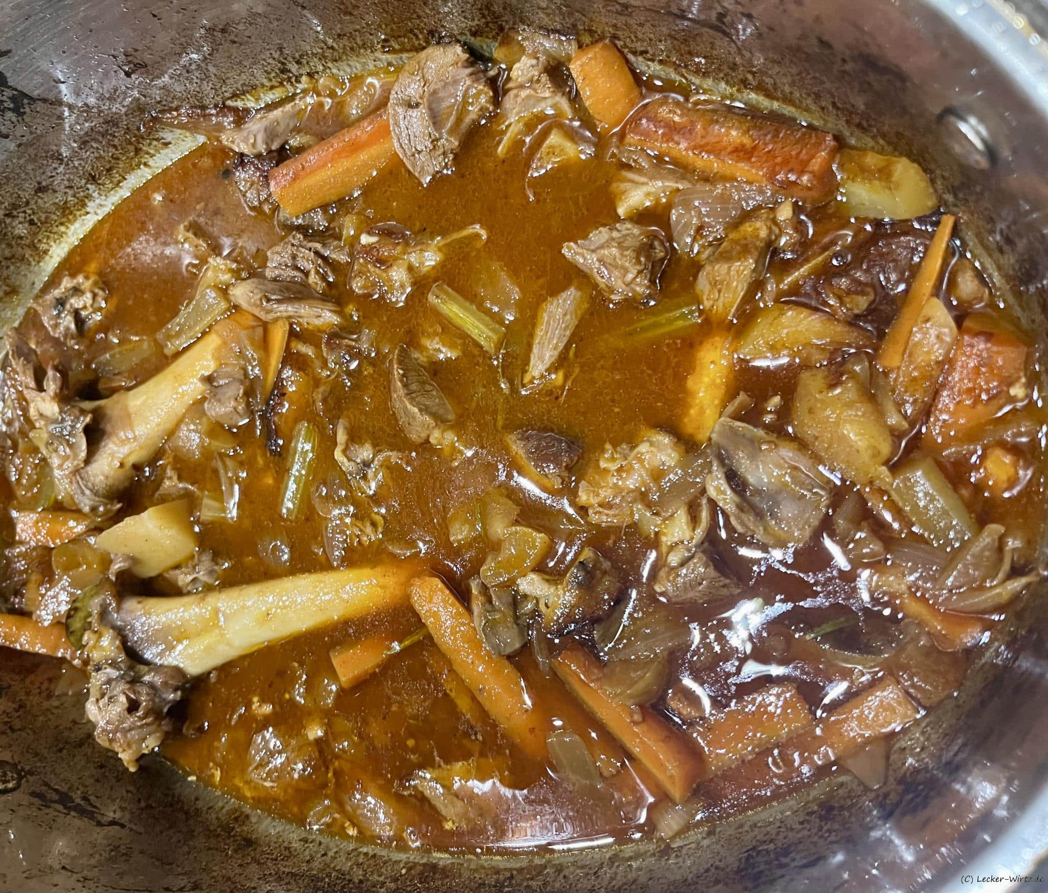 Südtiroler Lammragout mit Polentaschnitten Rezept